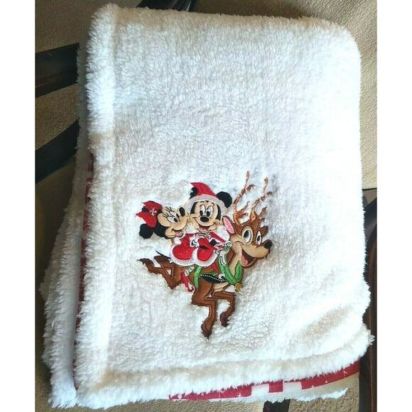 Disney | Bedding | Disney Store Holiday Mickey Minnie Reversible Fleece ...